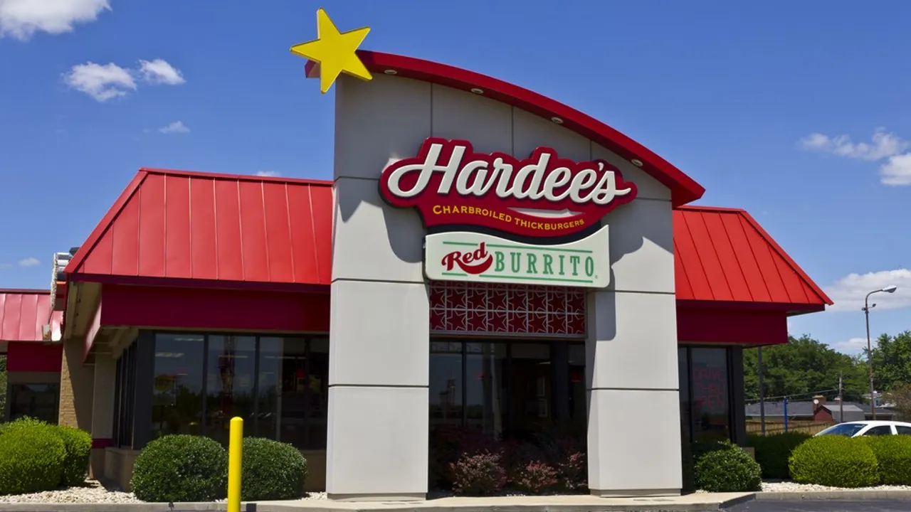 NRN: Hardee’s Unveils New Restaurant Design