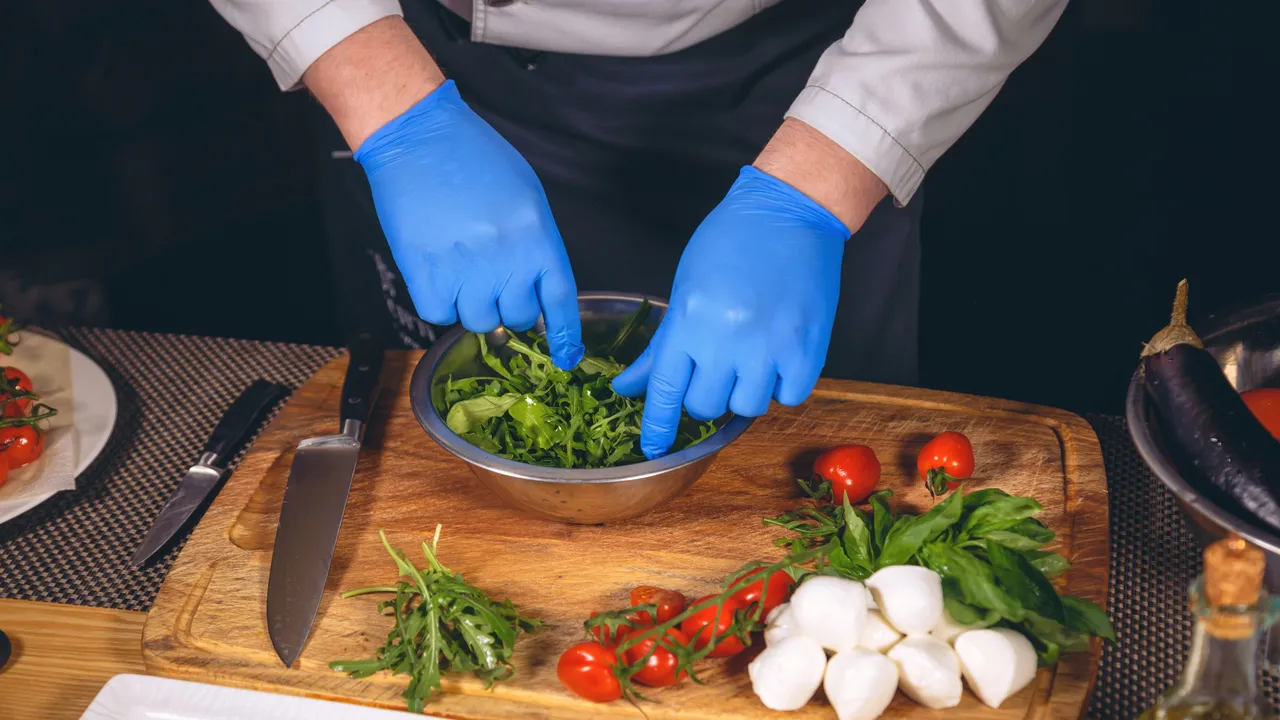 4 Important Restaurant Food Safety Reminders