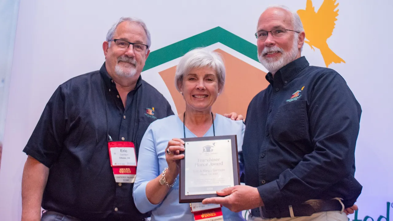 Eric and Margo Garrison Win Wild Birds Unlimited’s Franchisee Honor Award