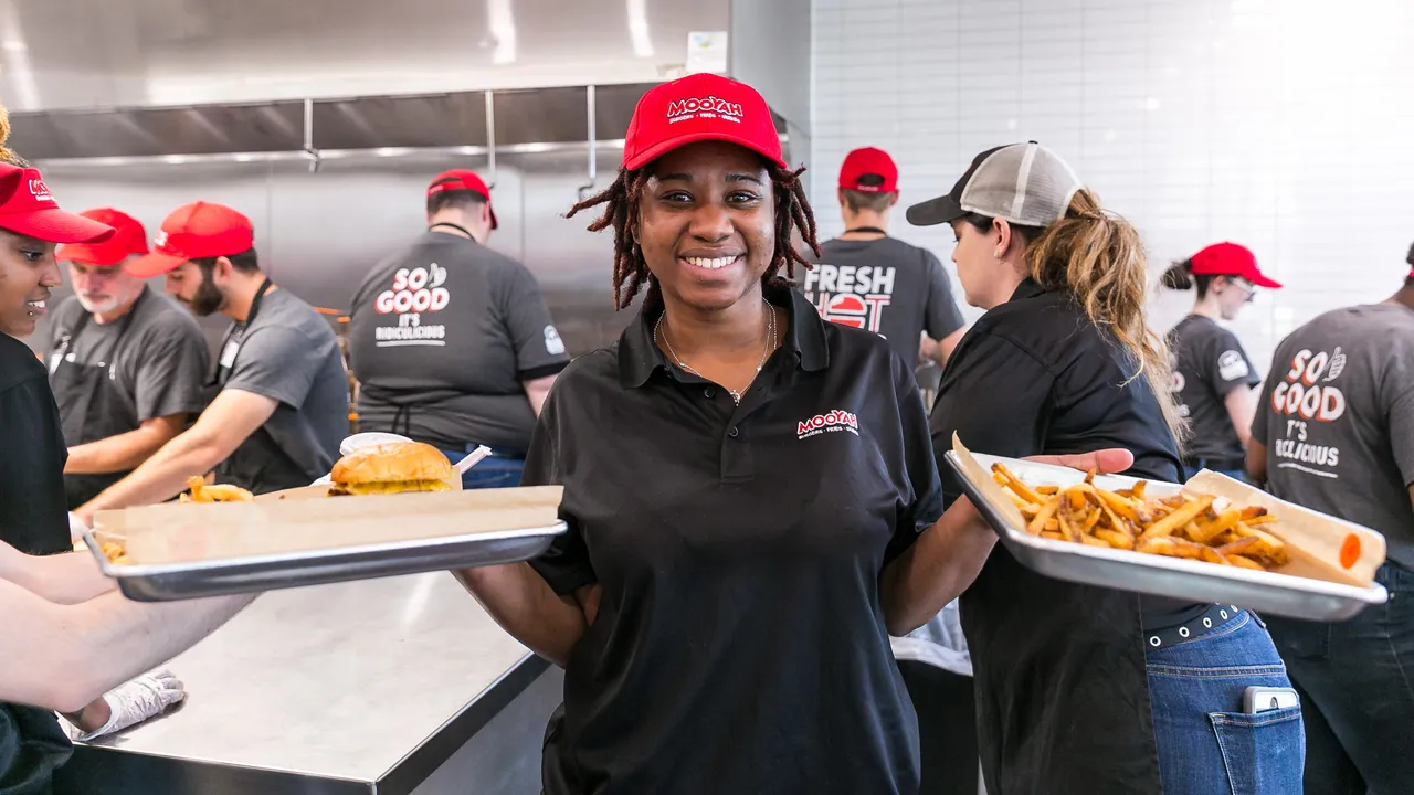 MOOYAH Burgers, Fries & Shakes Adds Housemade Chips and Cookies to its ...