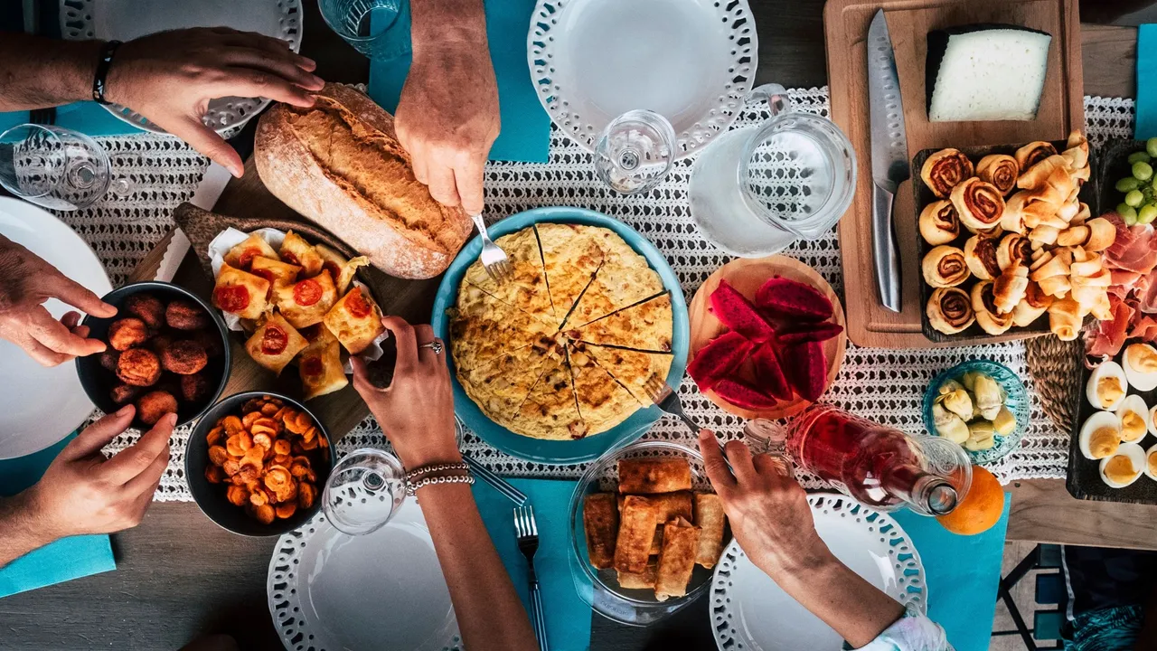What Are the Different Types of Food Service Franchises?