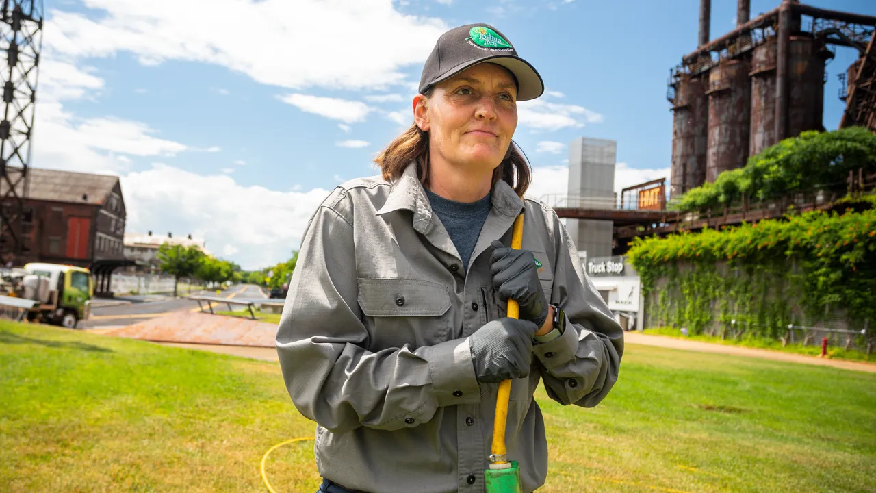 The Experts Behind The Brand: How this Lawn Department Supervisor ...