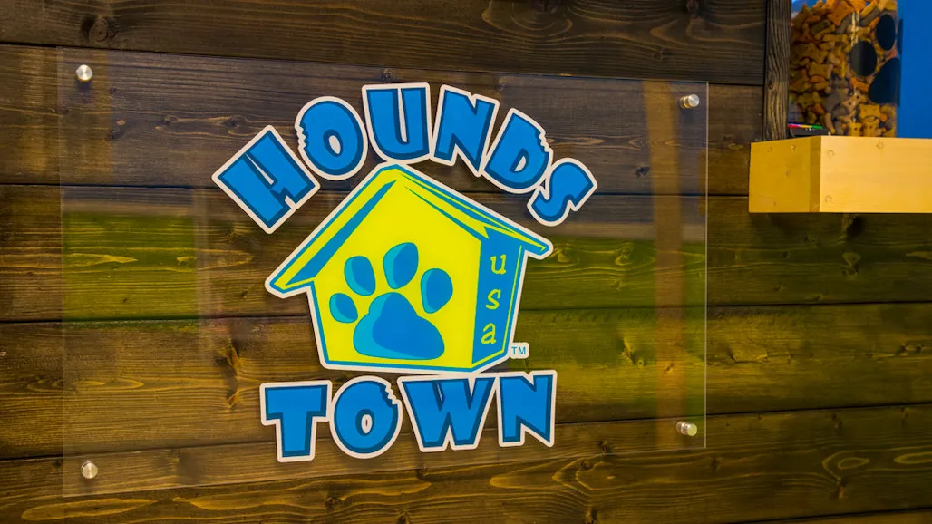 Hounds Town USA Signs a Lease for New Location in Wilmington, North ...